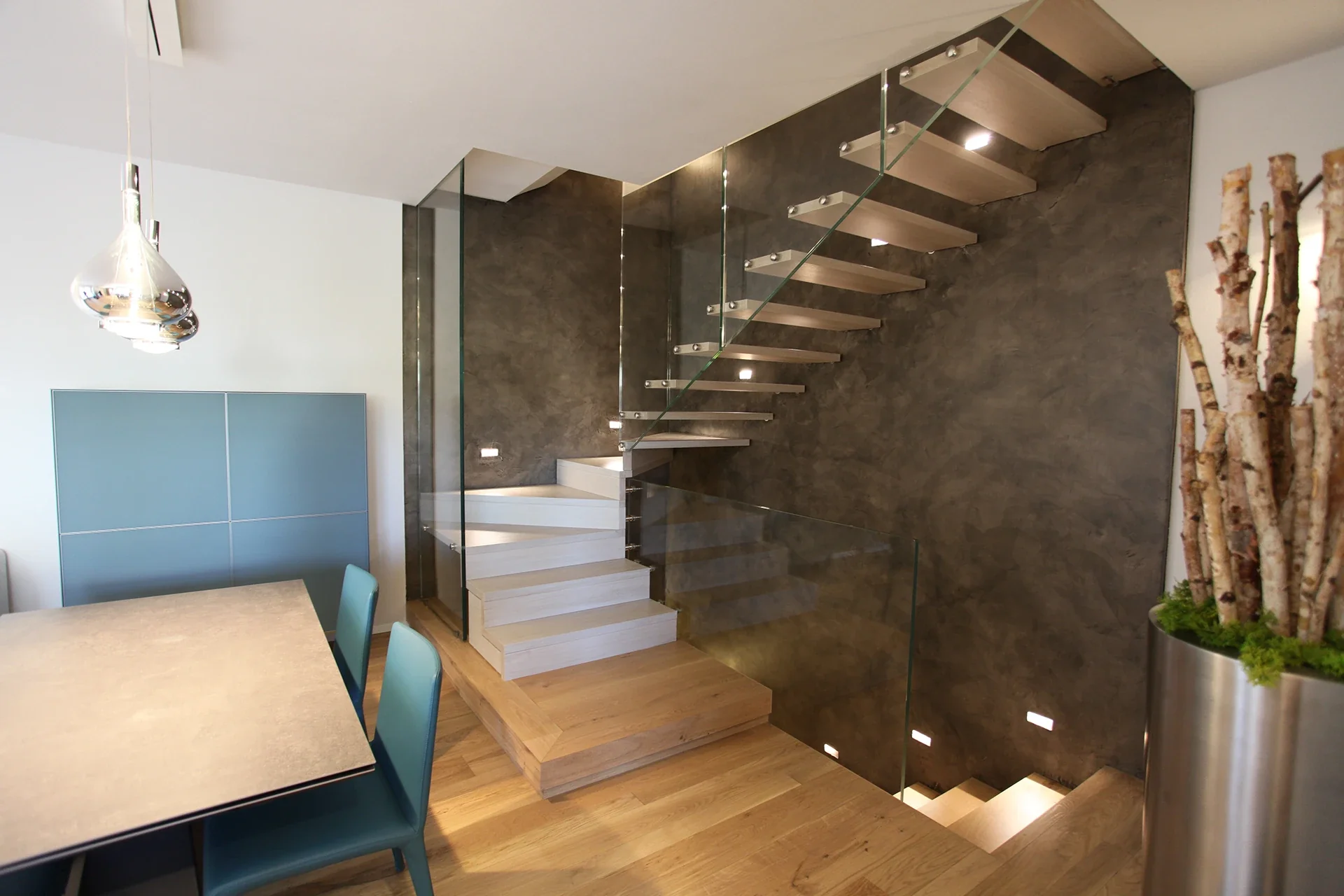 Scala a Sbalzo in Faggio e Vetro Sound kr 5 | Roversi Scale