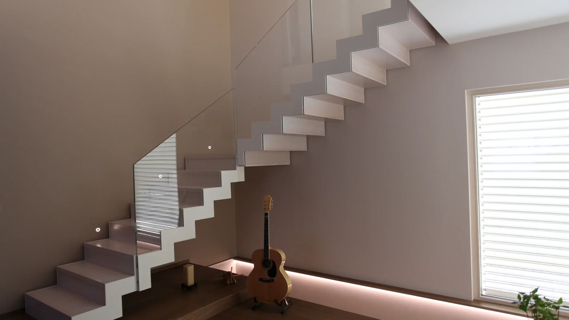 Scala in Legno Metallo e Vetro Extra Chiaro Franzisca Lux